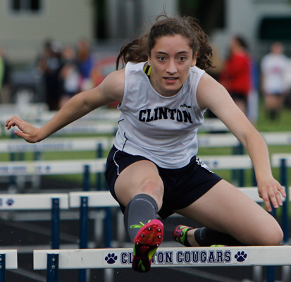 Wisconsin Track OnLine Feature 2014: WIAA D2 Regional At Clinton
