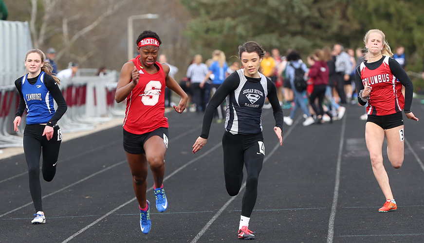 Wisconsin Track OnLine Feature 2019: Deerfield Classic Meet At Deerfield HS